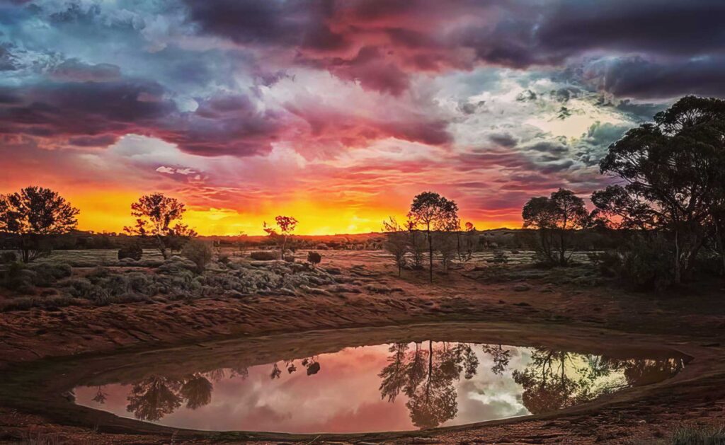 Farm Stays & Outback Accommodation - Meralda Station - Outback Beds ...