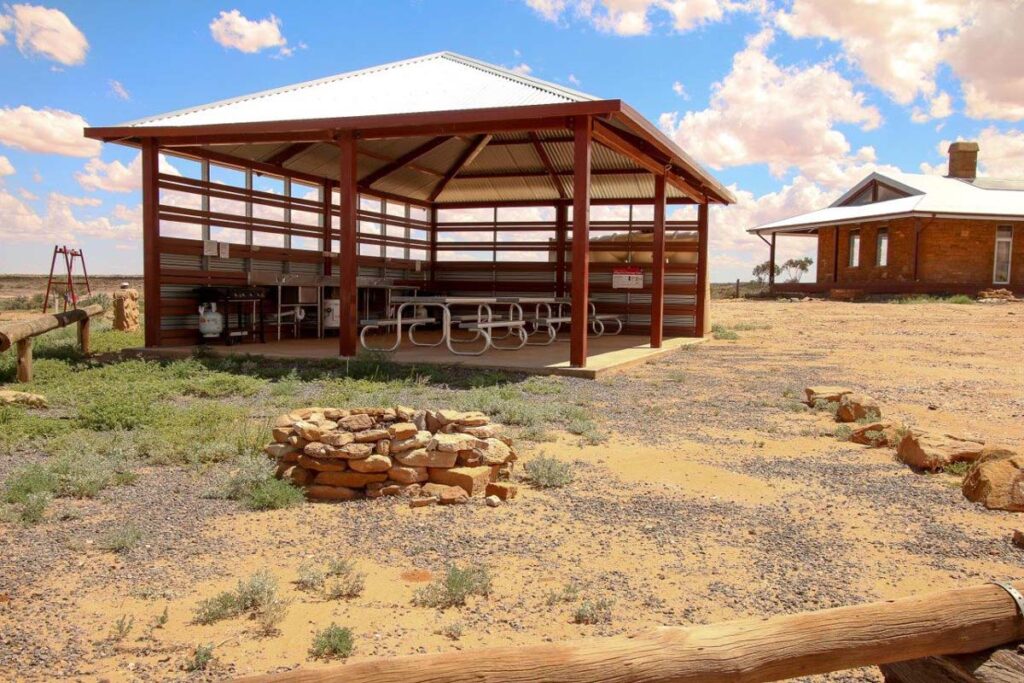 Milparinka Caravan Park - Outback Beds | Farm Stays & Accommodation NSW QLD